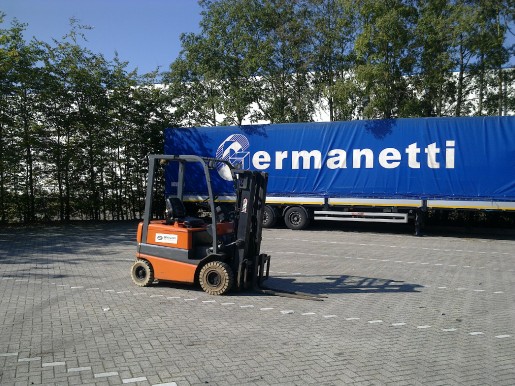 Untitled Document [www.bresam-heftrucks.nl]